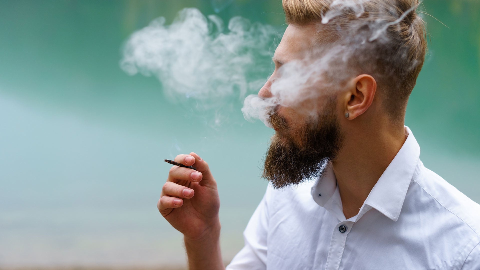 Wie raucht man Zigarillos richtig? - World of Smoke